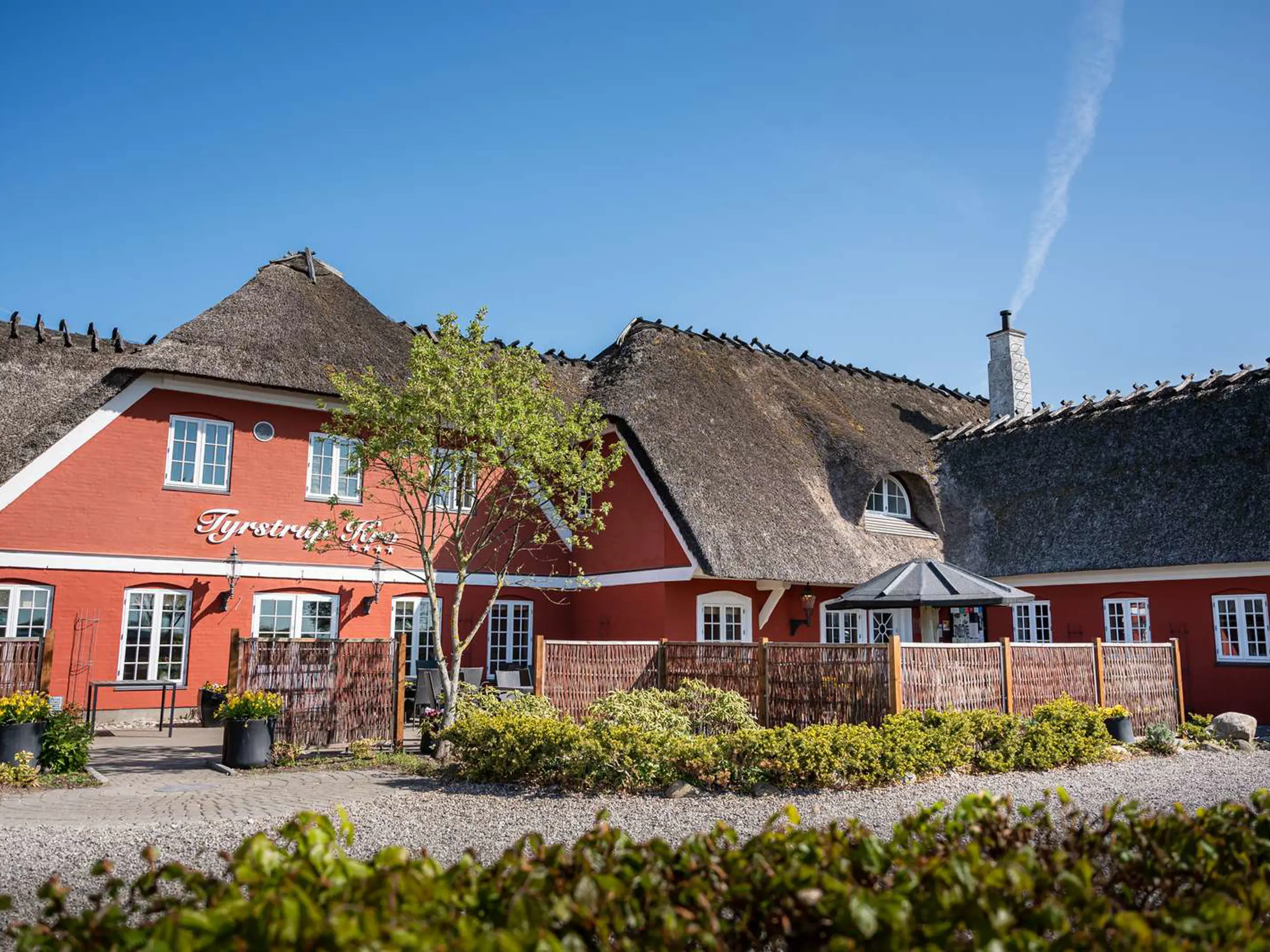 Tyrstrup Kro • Book ophold på idyllisk kro i Christiansfeld